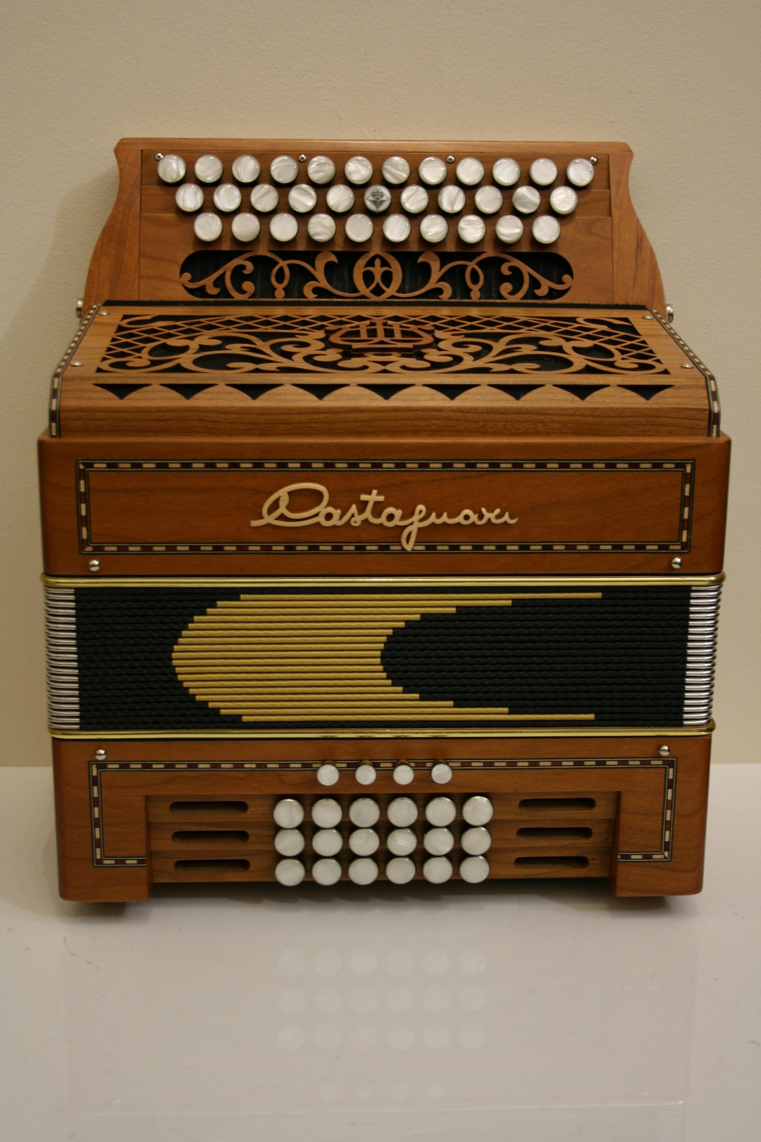 Acorn Instruments | Pre-Loved Instruments