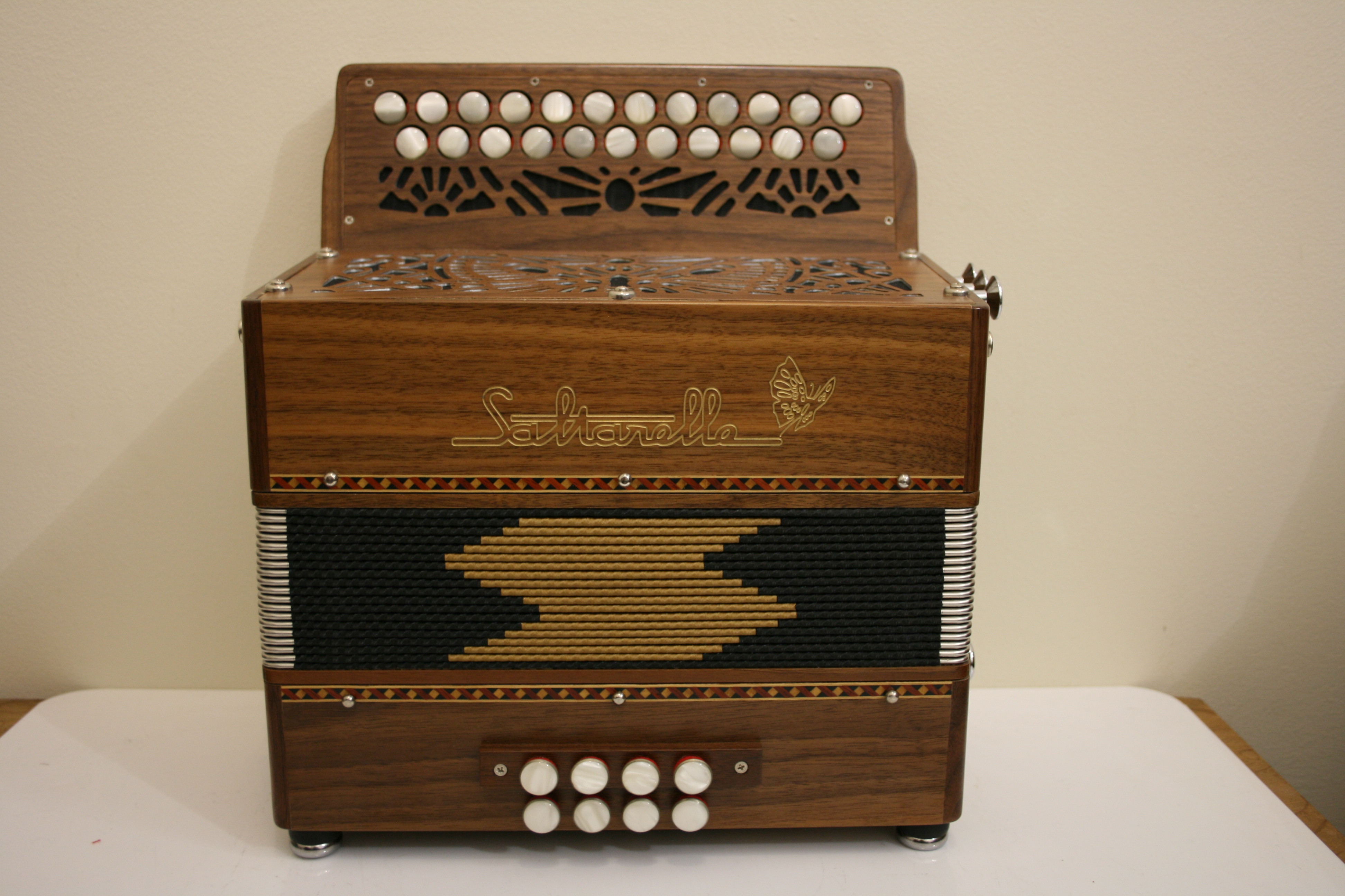 Acorn Instruments | Pre-Loved Instruments